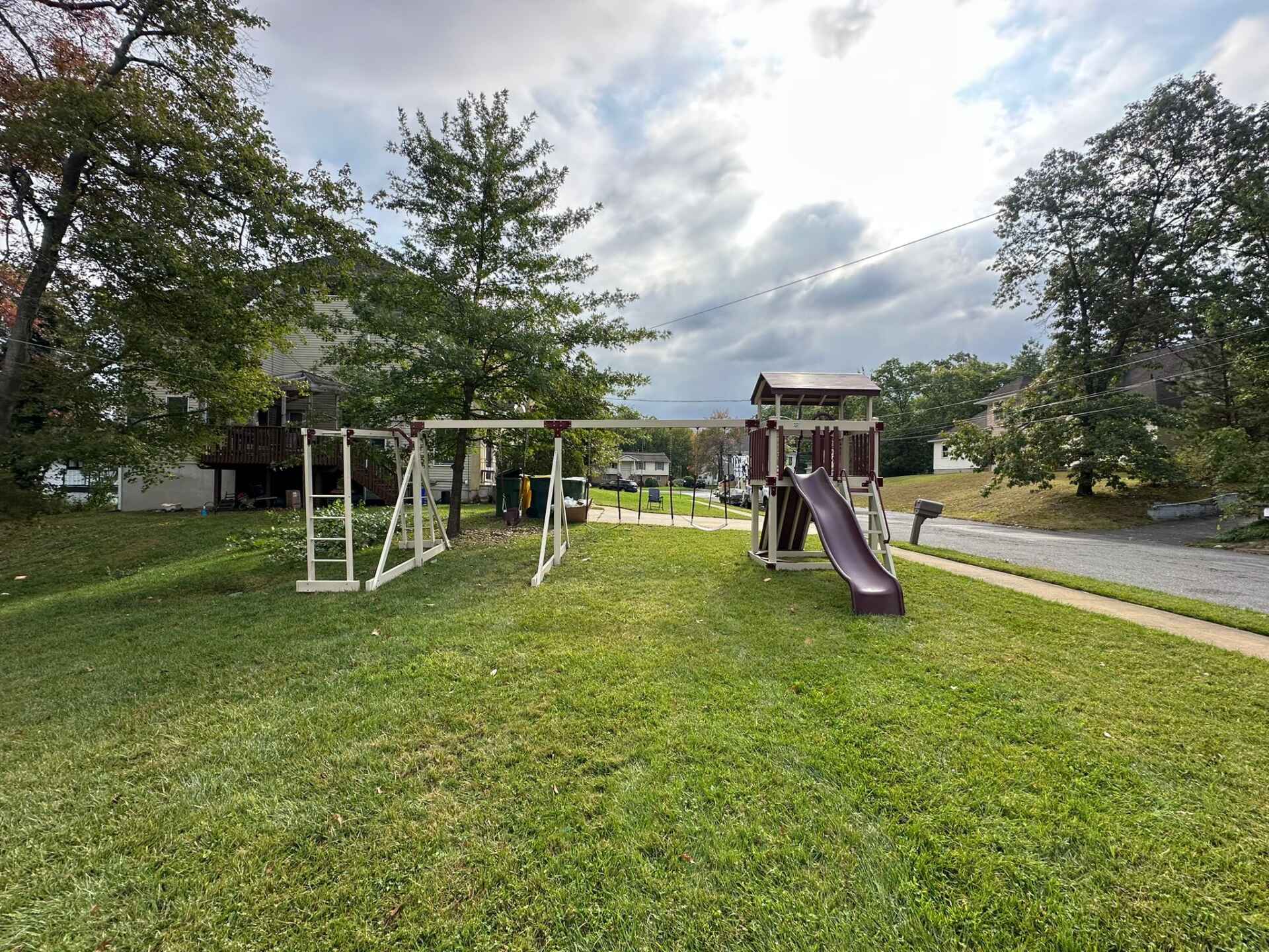 10 Games to Play Outdoors as a Family - Adventure World Play Sets